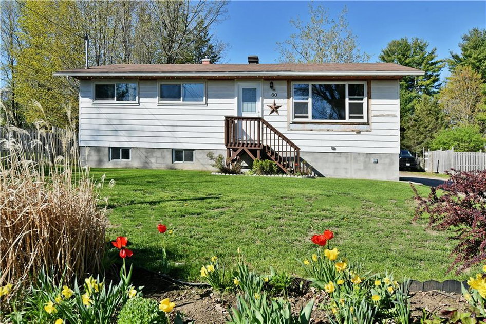 60 NADOBNY Lane , Renfrew