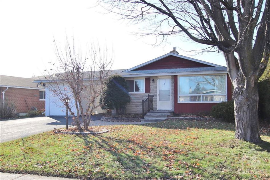 4 TANGLEWOOD Drive , Ottawa