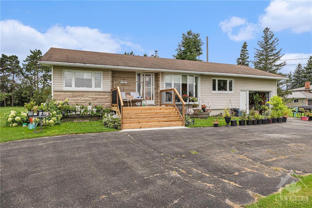 9859 COUNTY 42 Road , Westport