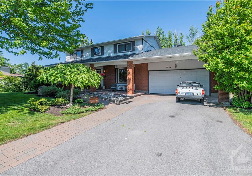 1243 PLANTE Drive , Ottawa