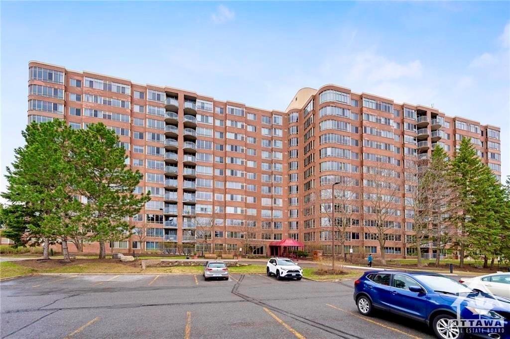 100 GRANT CARMAN Drive , Nepean