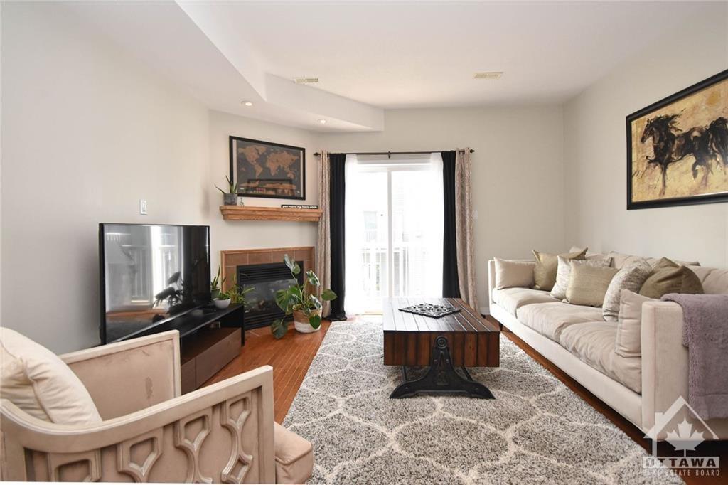 1077 Redtail Private, Ottawa