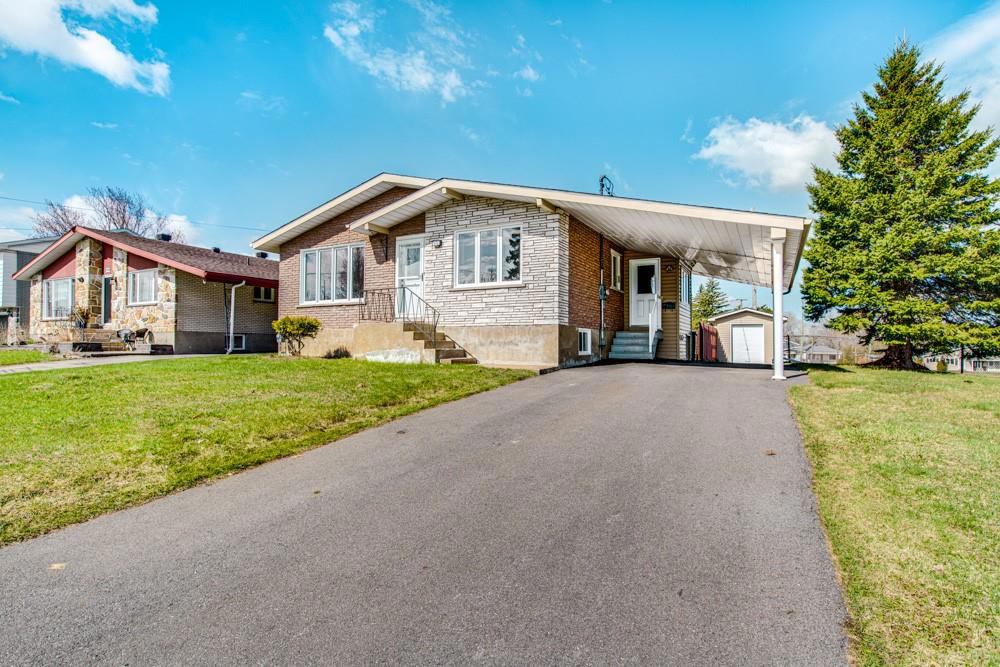 909 Lafleche Road, Hawkesbury