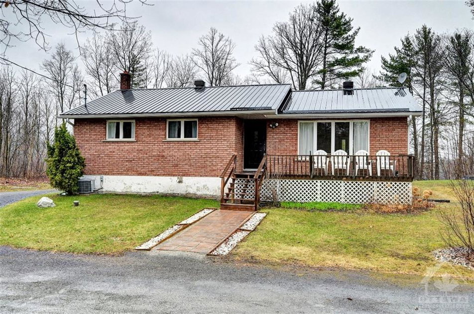 5010 Calabogie Road, Calabogie
