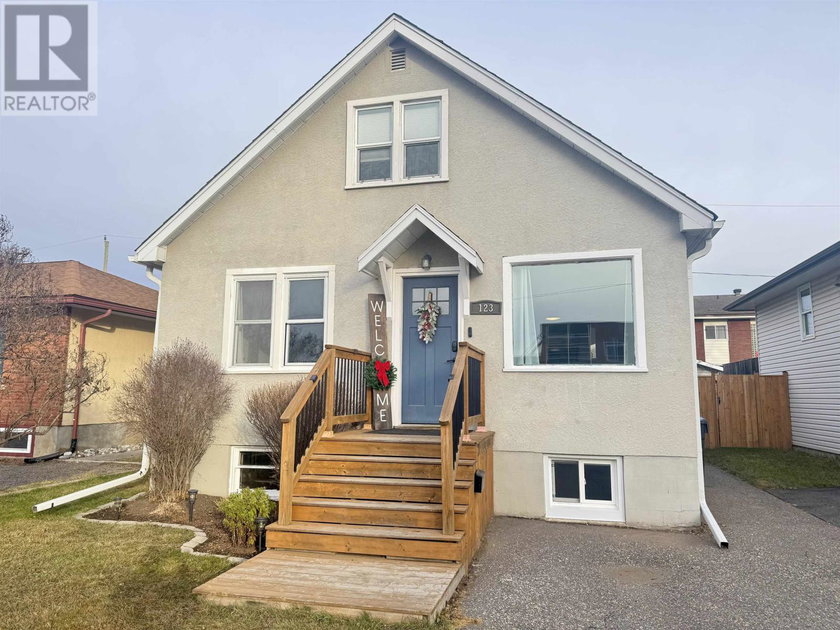 123 Begin St W, Thunder Bay