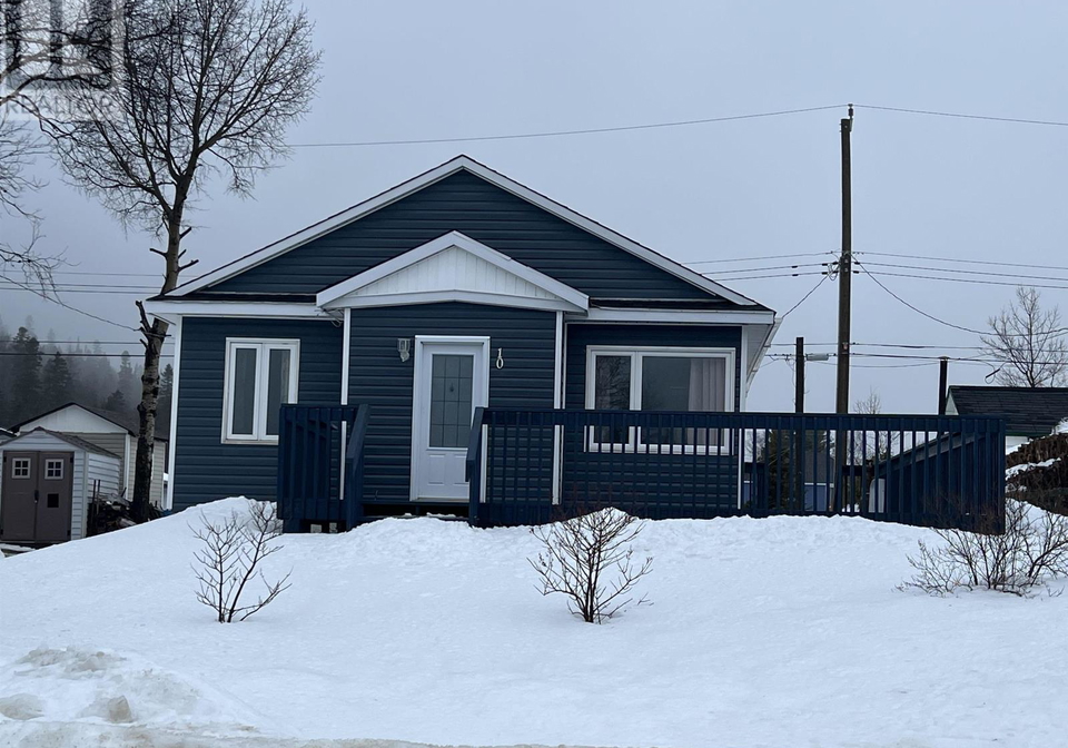 10 Howe St, Marathon